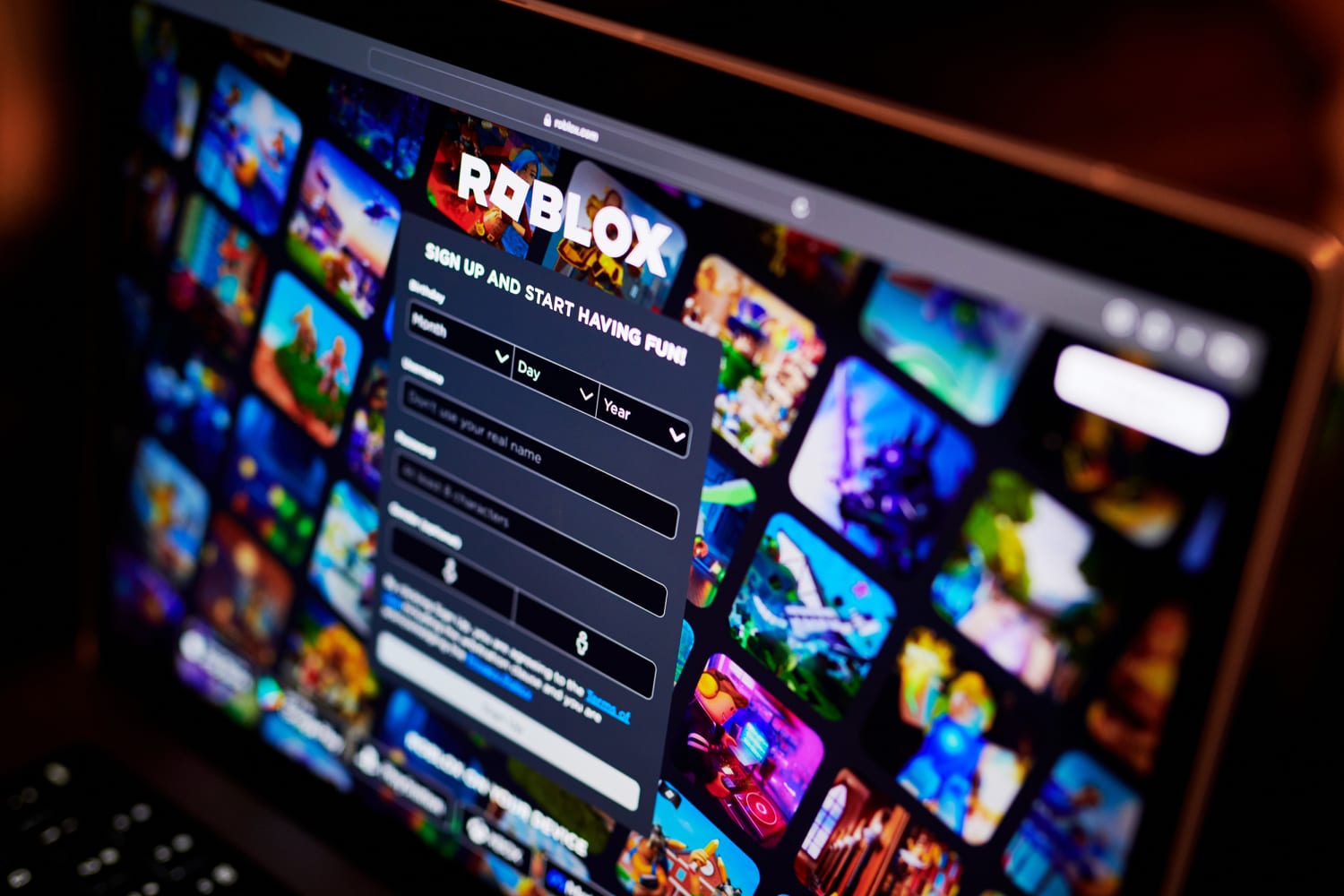 Roblox Faces New Controversy as Hate Speech Slips Through Game Filters ...